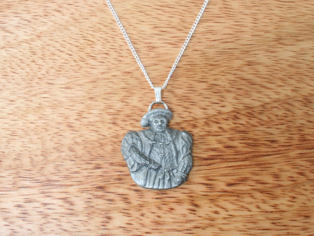 Historical Figures Necklace and Pewter Pendant Ladies Chain in Soft ...