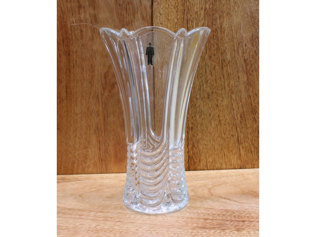 Emergency Services Table Flower Vase Fluted Cut Crystal Glass Vase ...