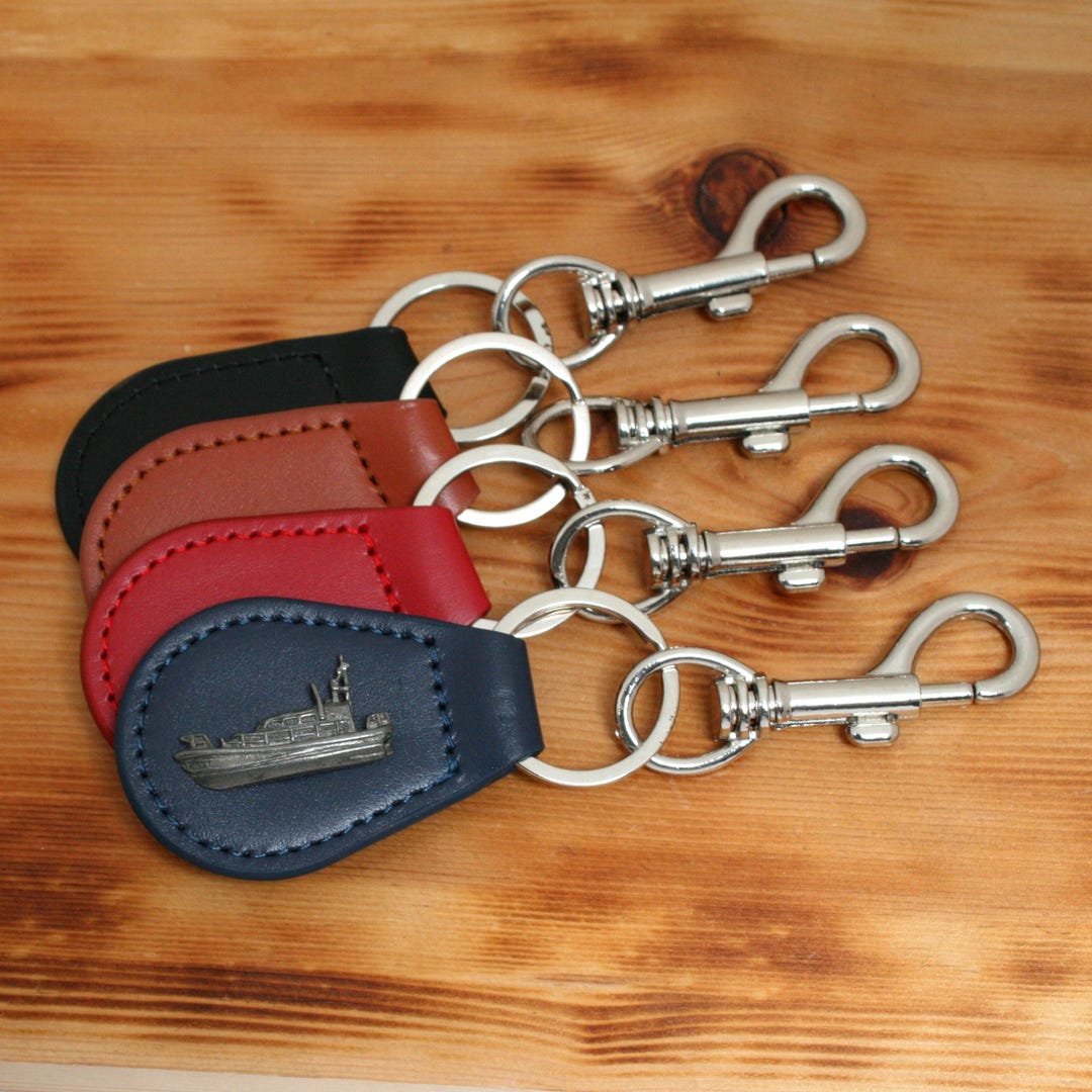 Boats and Vessels Clip on Leather Luggage Tag Multiple Colour Options ...