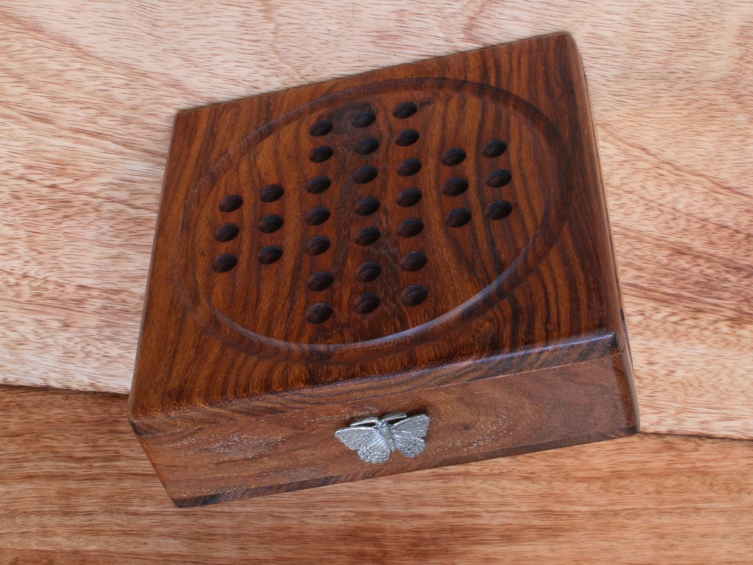 Insects & Bugs Wooden Solitaire Set With Steel Balls Personalised Free ...