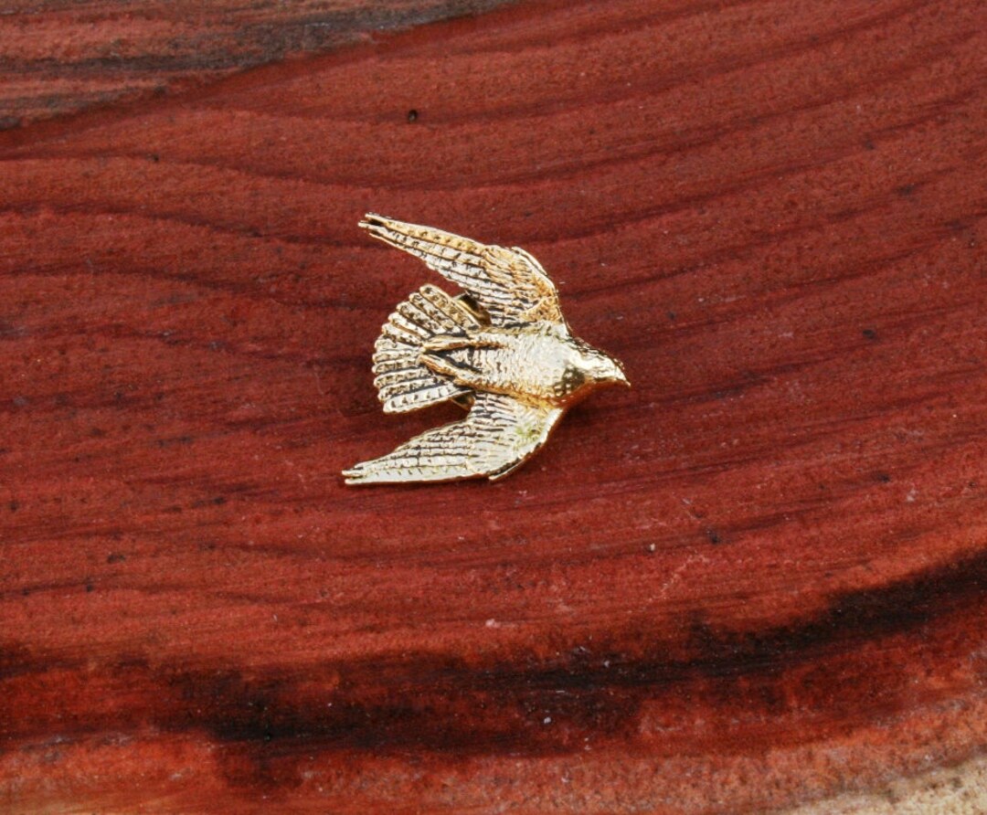 Stooping Falcon Gold Plated Pewter Pin Lapel Badge Falconry Bird of ...