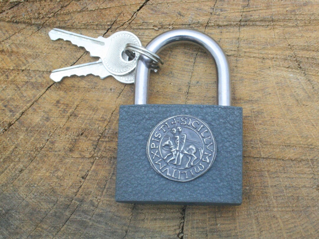 Historical Symbols Padlock Love Lock Wedding Anniversary Couple Bridge ...