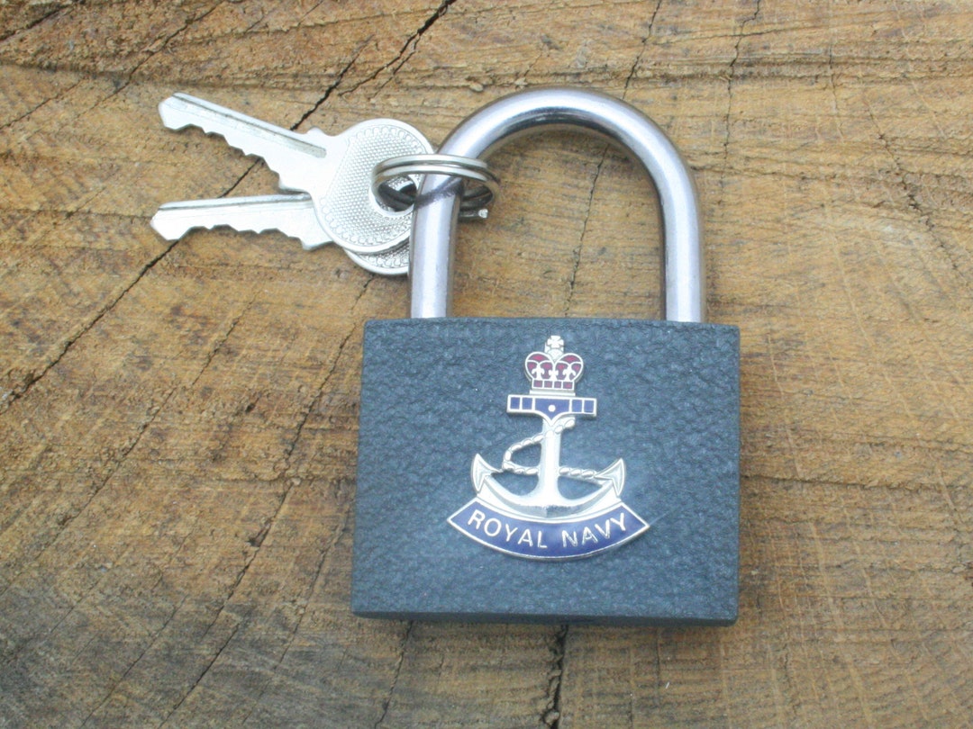 Royal Navy Crown and Anchor Engraved Padlock Love Wish Lock Wedding ...
