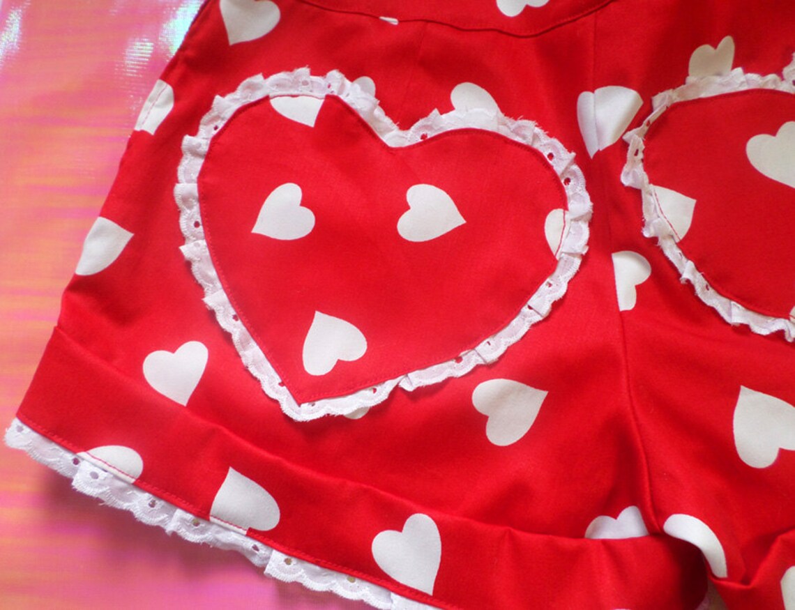 Lacey Bright RED HEARTBREAKER Cute Heart Print SHORTS - Etsy