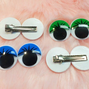 Large GIANT Googly Eye Hair Clip - 4 Colours - Etsy