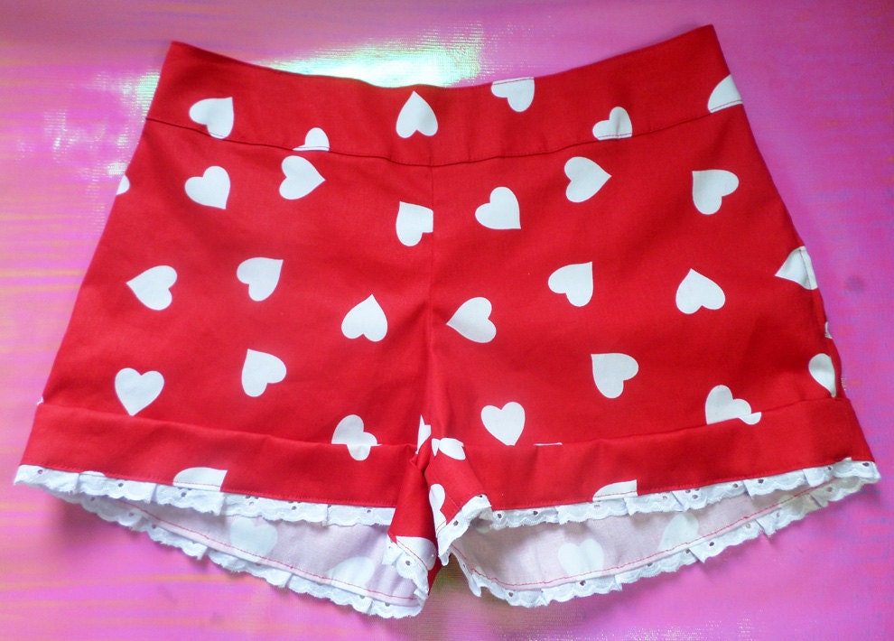 Lacey Bright RED HEARTBREAKER Cute Heart Print SHORTS - Etsy