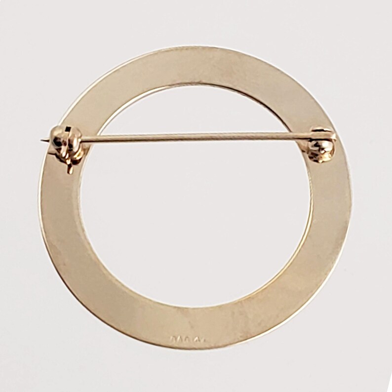 Vintage 14K Gold Circle Brooch With Satin Finish 1.25 - Etsy