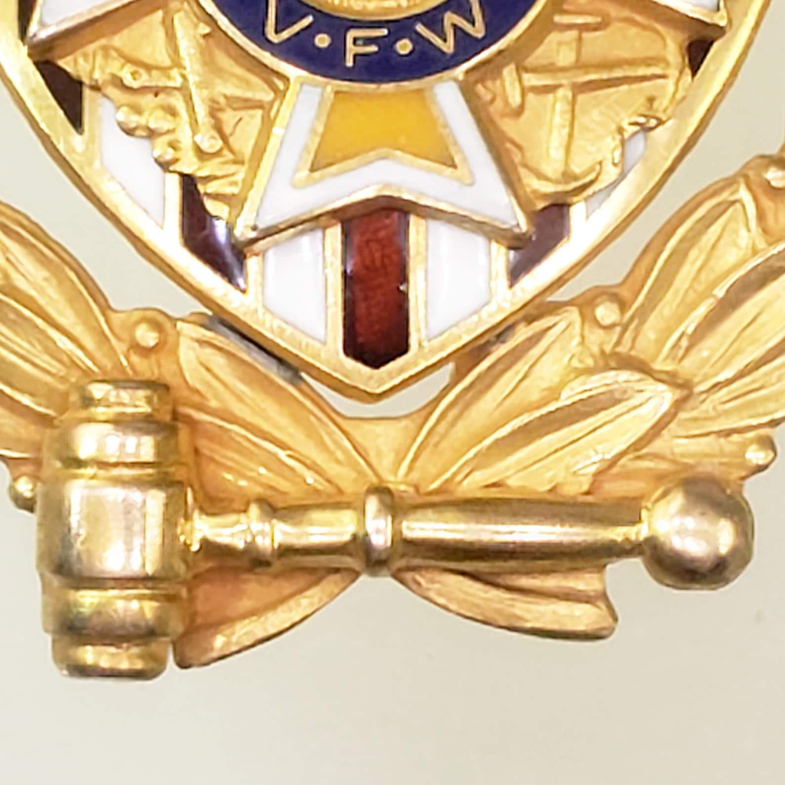 Vintage VFW Auxiliary President's Pin in 10K Gold and Enamel - 15/16 ...