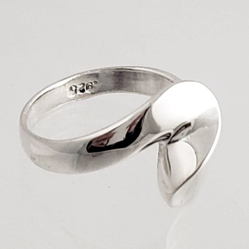 Vintage Sterling Silver Squiggle Ring Size 9 | Etsy