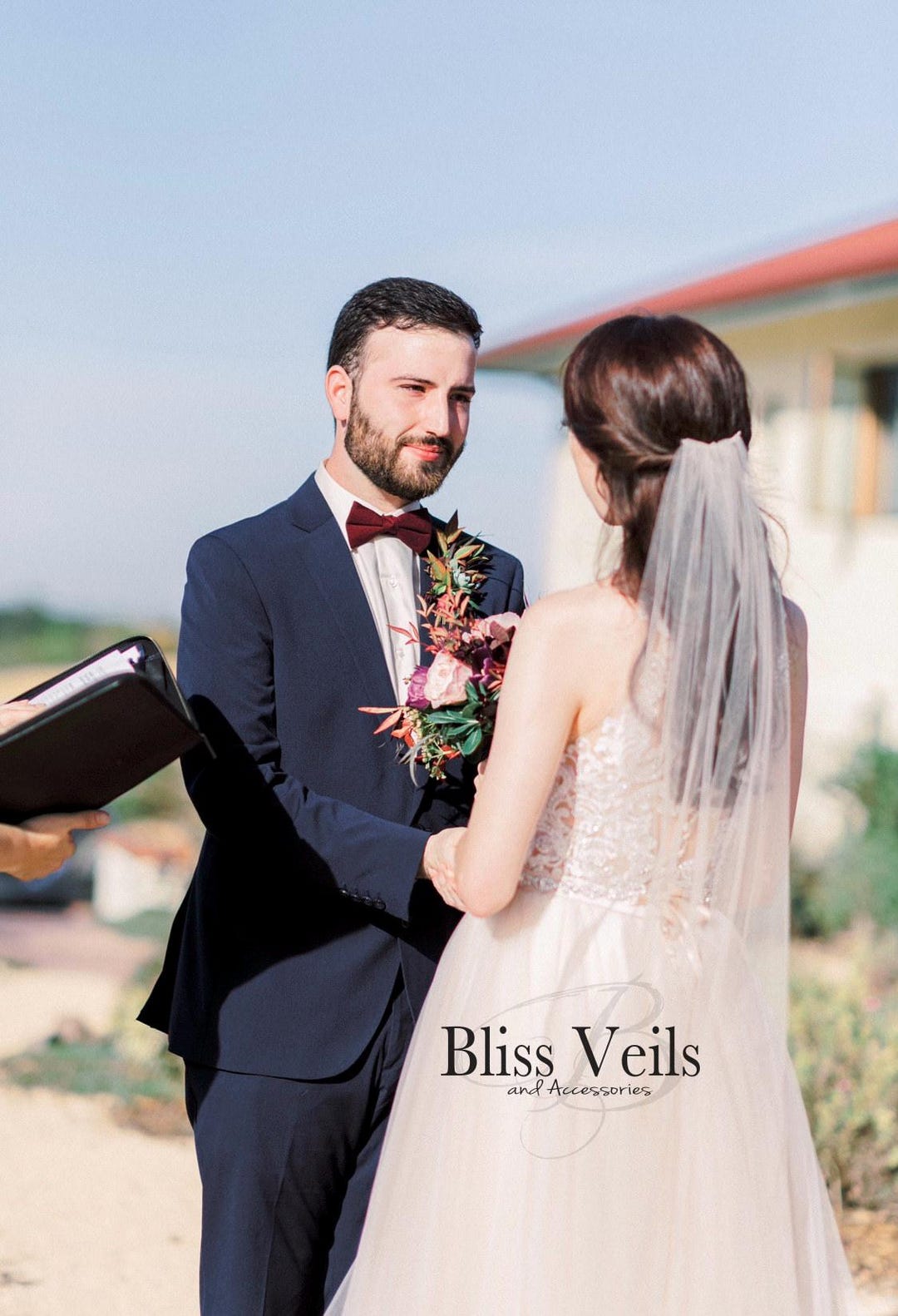 Sheer Elegant Veil With Raw Cut Edge, One Tier Veil, Fingertip Veil ...