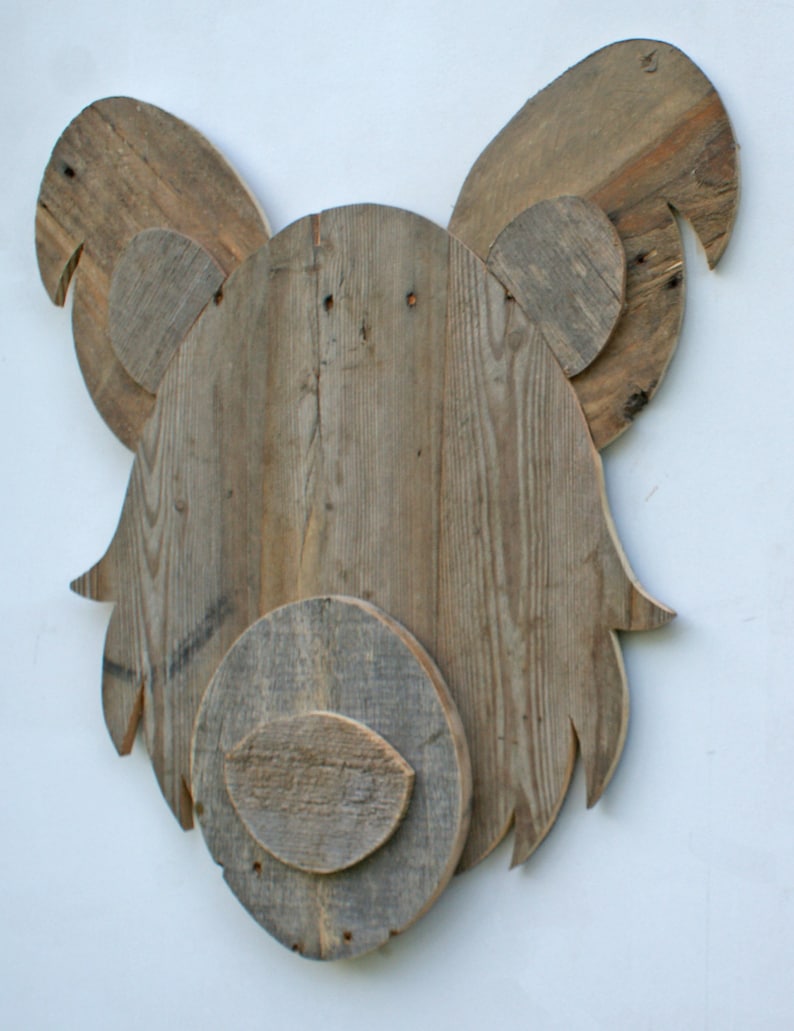 Black Bear Reclaimed Pallet Wood Wall Art - Etsy