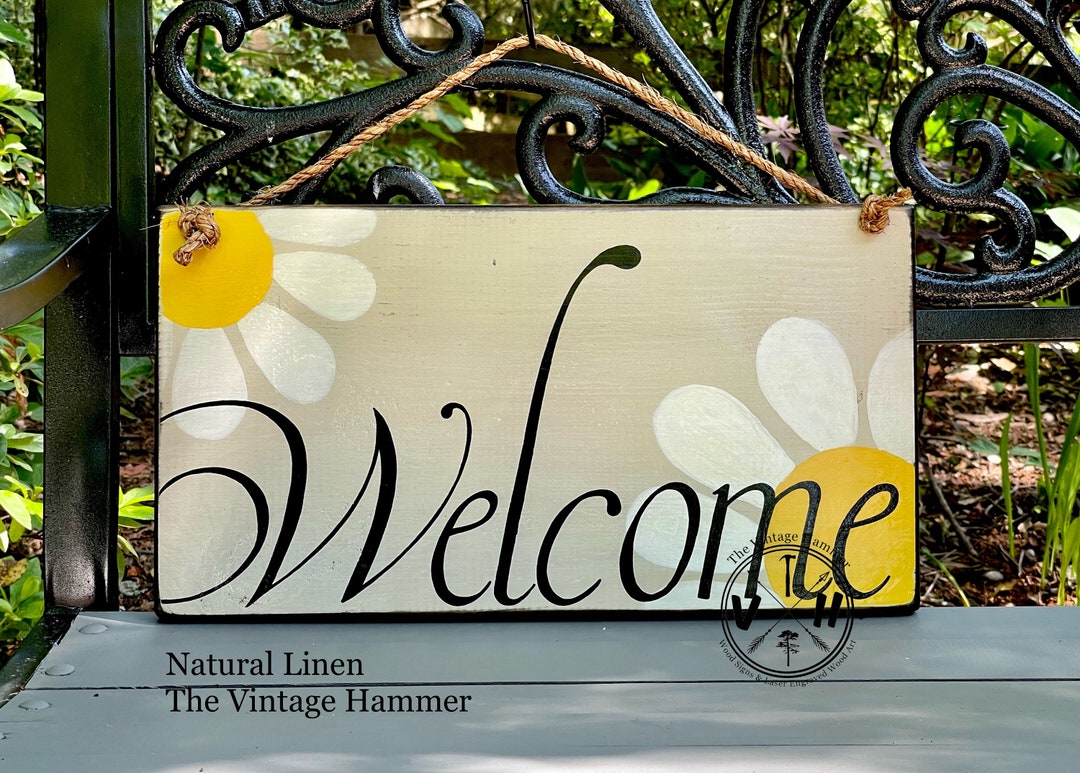 Hand Painted Daisy Welcome Sign: Weather Resistant Wood Decor - Etsy