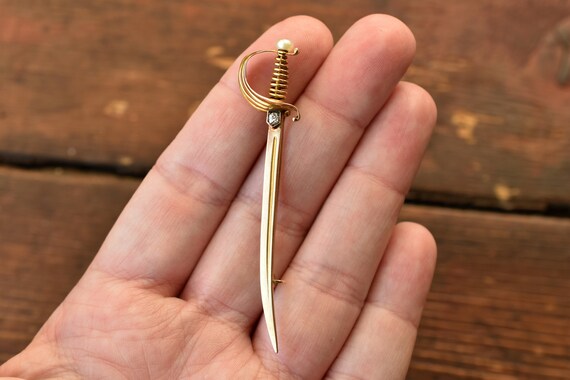 1940s 18K Vintage Sword Saber Pin Brooch with Pearl a… - Gem