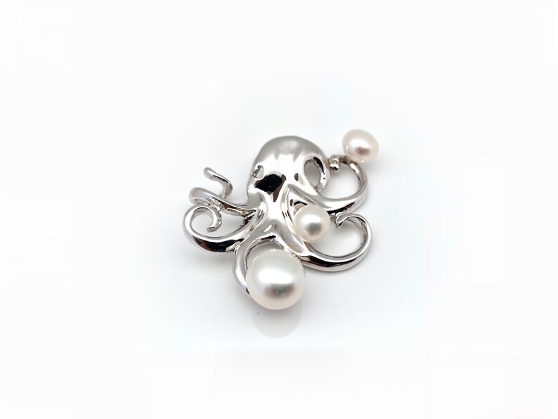 Octopus Pearl Pendant // Juggling Octopus Pearl Pendant // Sea Life ...