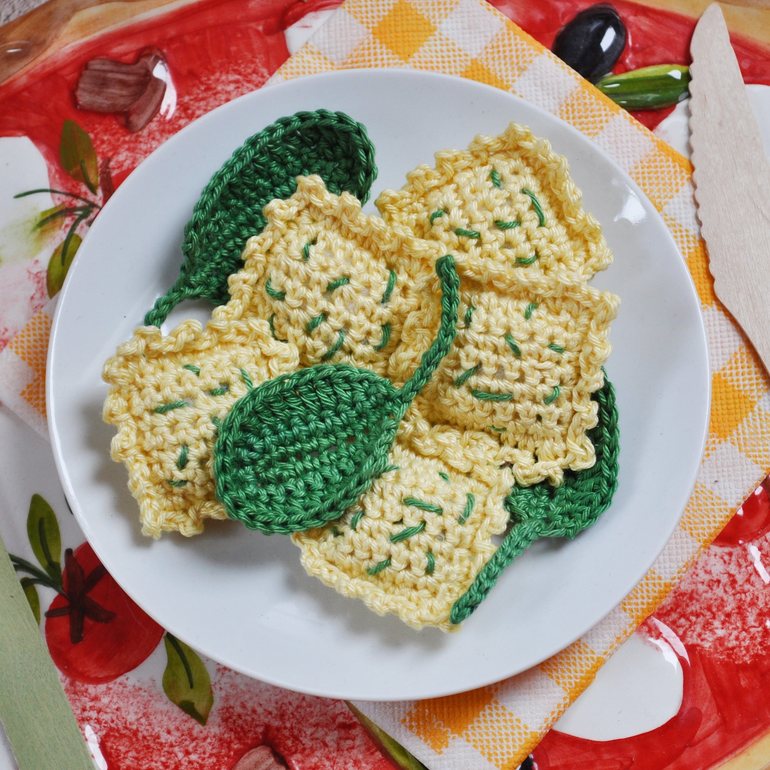 Crochet pasta ravioli with spinach and ricotta noodles | Etsy