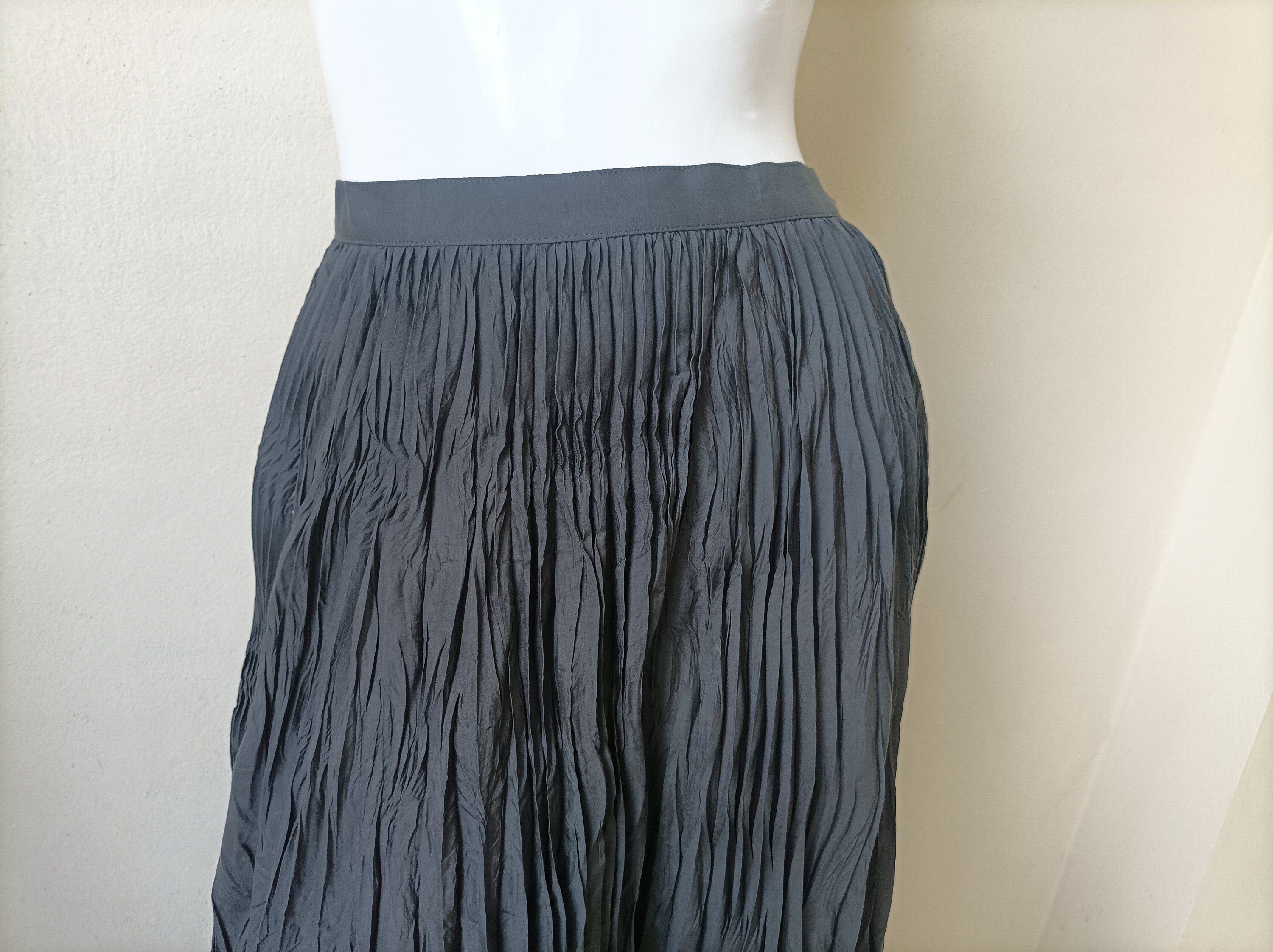 Vintage ISSEY MIYAKE Pleat Skirt Size 2 Waist 27 Vintage ISSEY MIYAKE Pleat Skirt Size 2 Waist 27