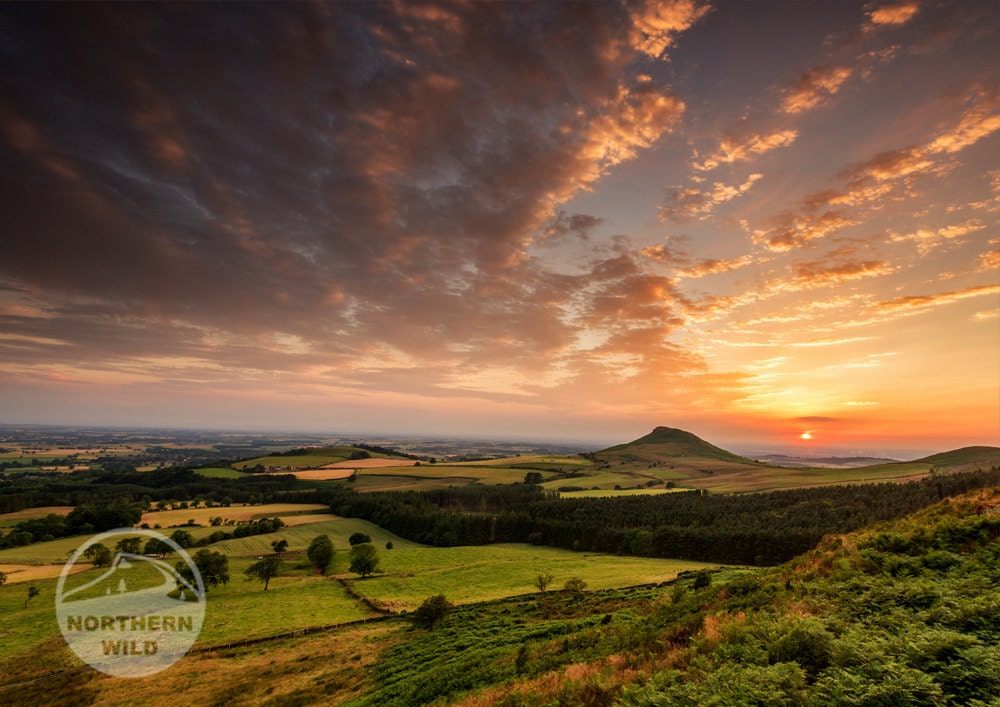 Sunset Photography Roseberry Topping. North York Moors, England ...