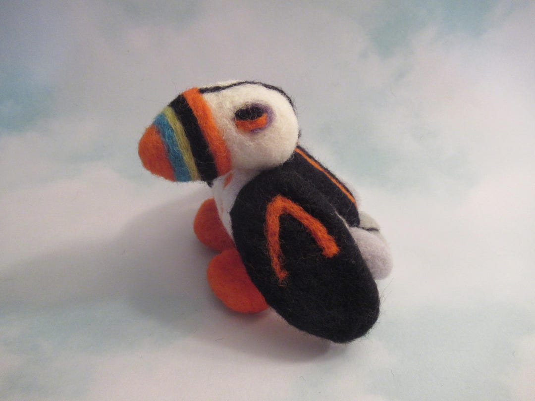 Needle Felted Puffin, Handmade Wild Bird Figure - Etsy