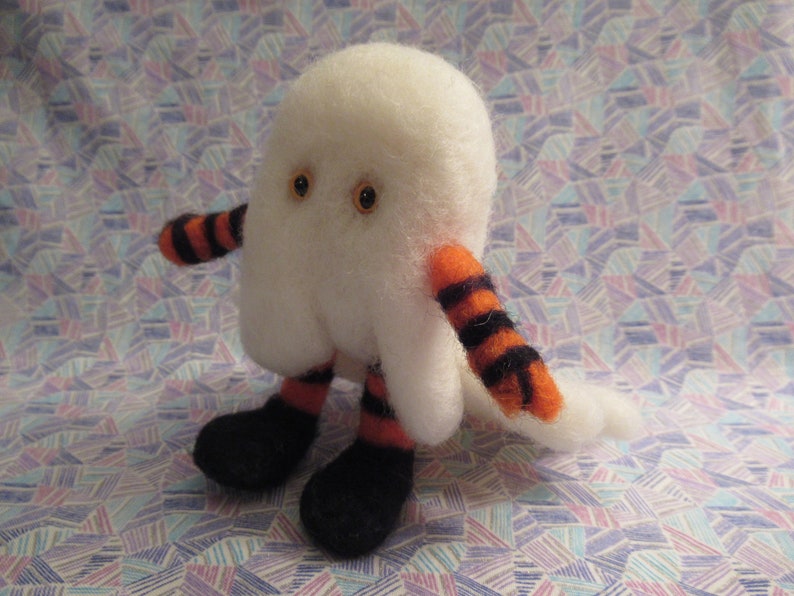Little Felted Ghost, Halloween Decor, Fun Ghost - Etsy