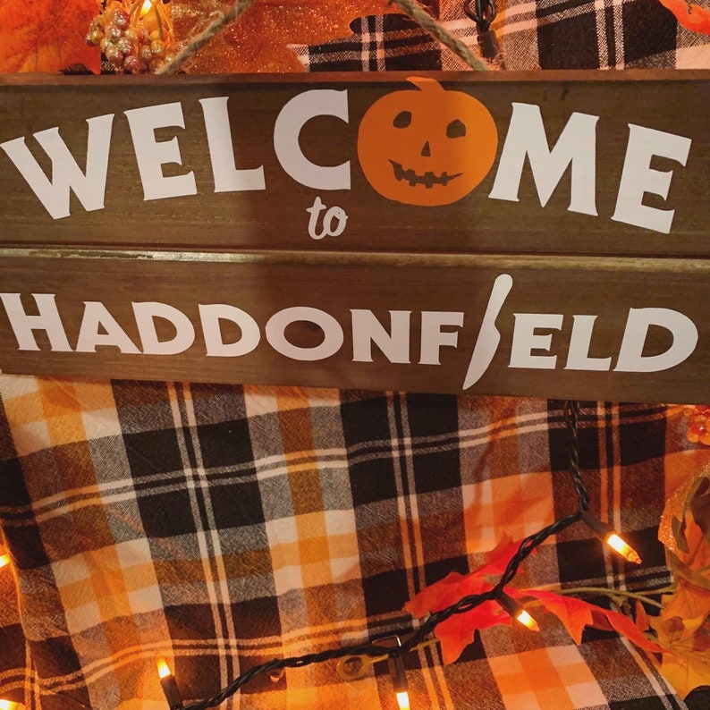 Welcome to Haddonfield Wood Sign Halloween Michael | Etsy