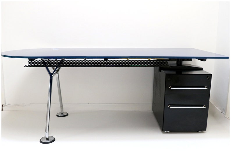 NORMAN FOSTER Desk TECNO Sottsass Memphis Eames Fritz Hansen Castelli ...