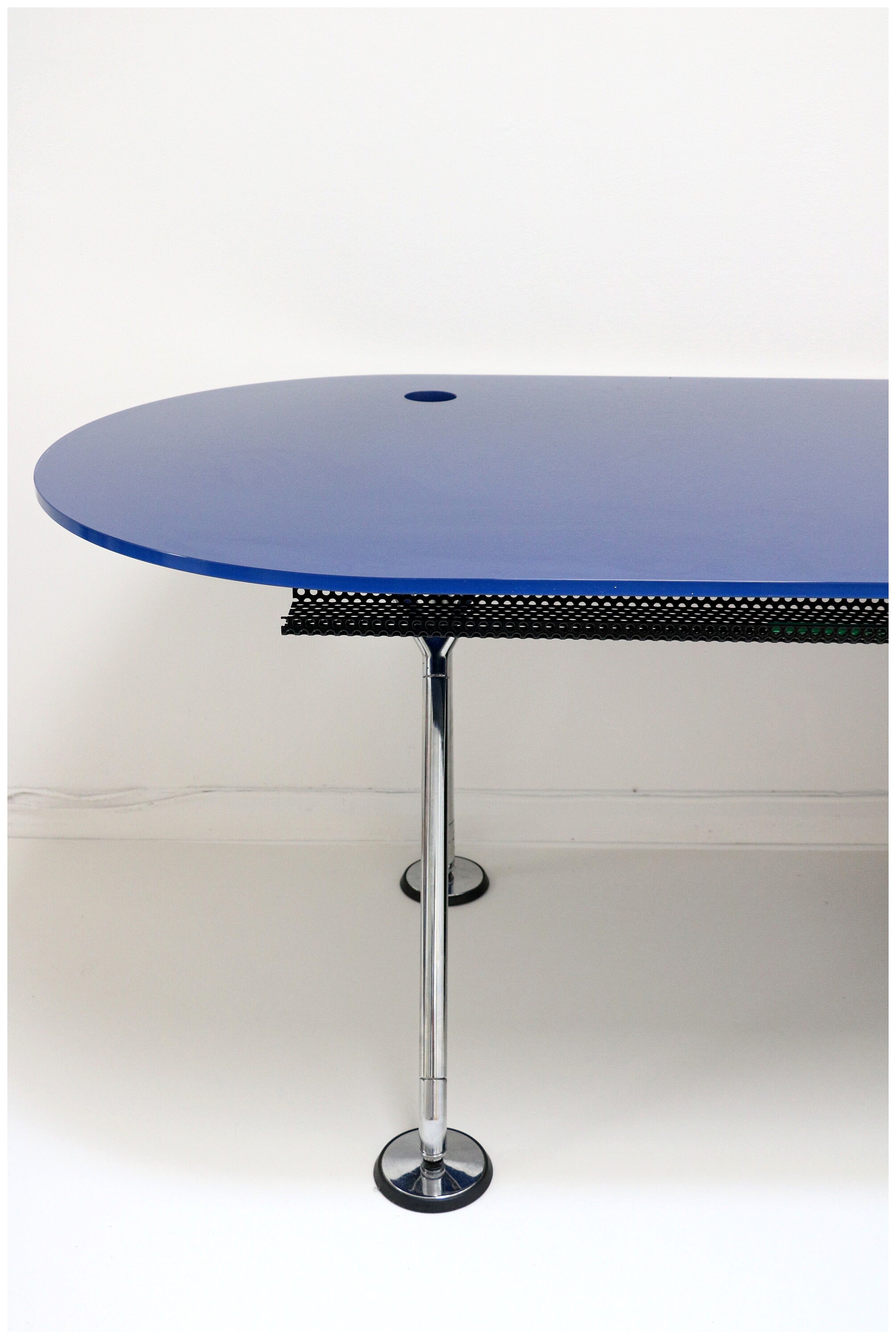 NORMAN FOSTER Desk TECNO Sottsass Memphis Eames Fritz Hansen Castelli ...