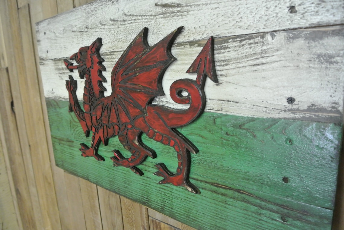 Bandera de Gales 3D Dragón tallado a mano Galés Dragón | Etsy