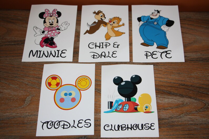 Mickey Mouse and Friends Table Cards (mickey, Minnie, Donald, Daisy ...