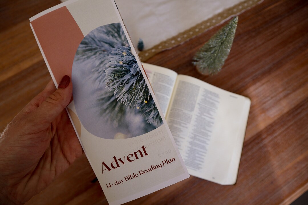 Advent Bible Reading Plan printable Download 14-day Christmas Bible ...