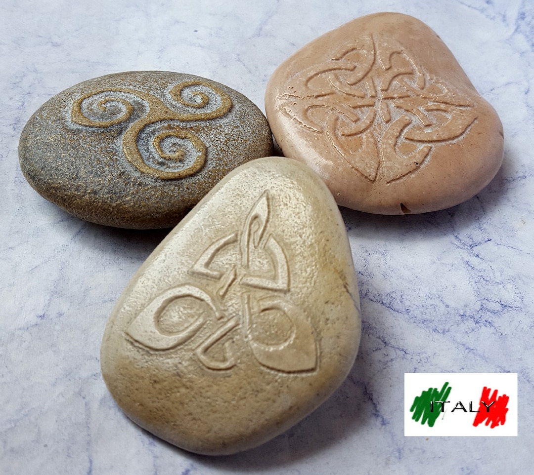CELTIC EMBOSSED ENGRAVINGS (1pc) - Etsy