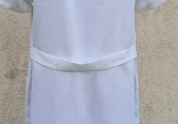 Vintage white Nurse Dress / 70s 80s Doctor Robe / But… - Gem
