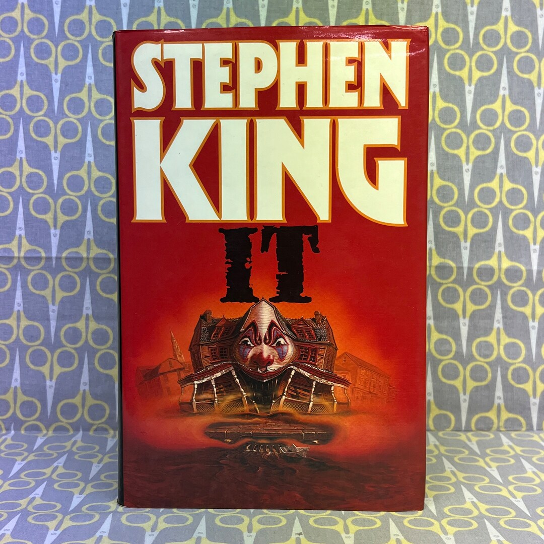 IT by Stephen King Hardcover Book Horror UK Edition - Etsy
