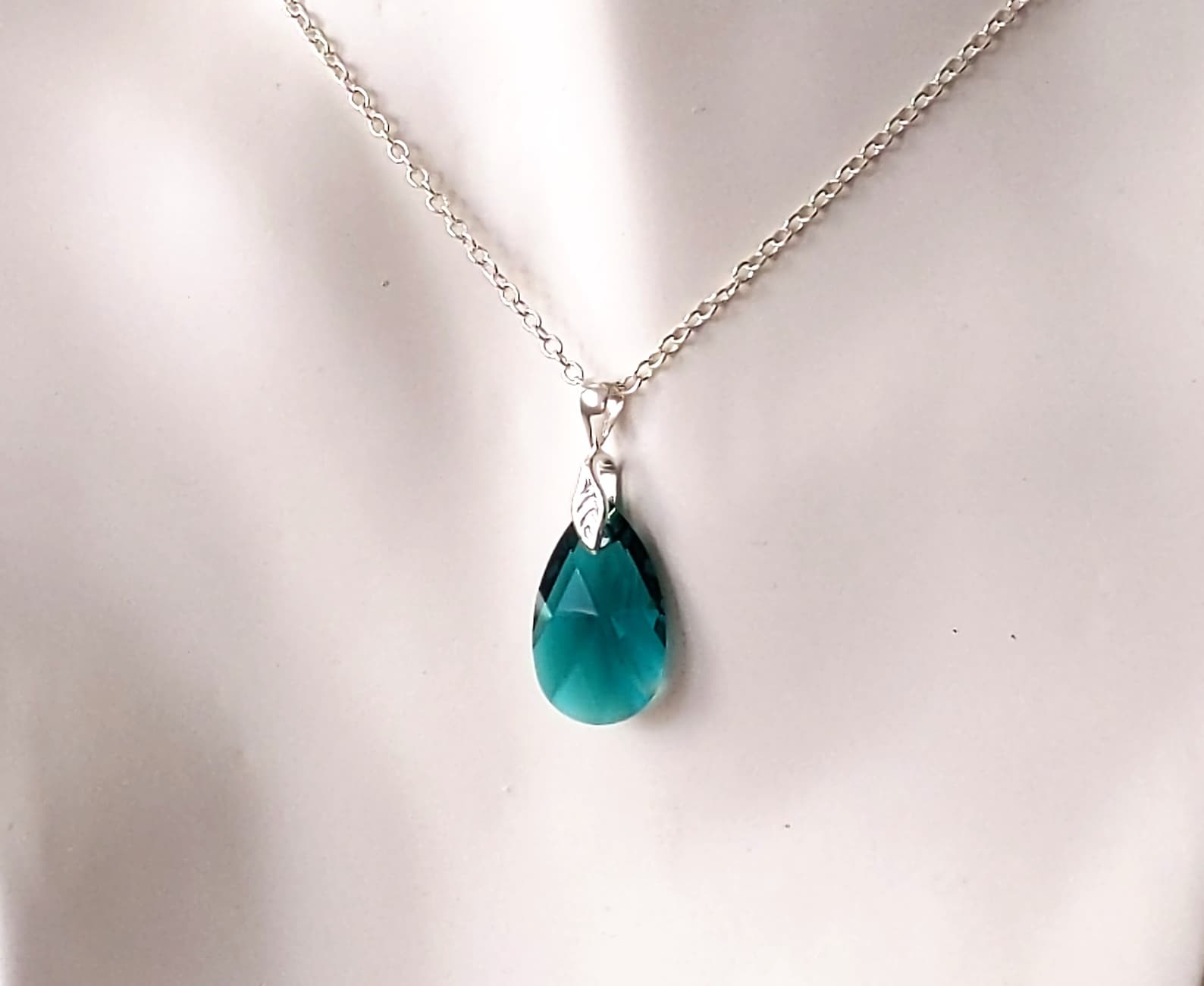 Emerald Teardrop Necklace Emerald Shimmer Crystal Necklace - Etsy