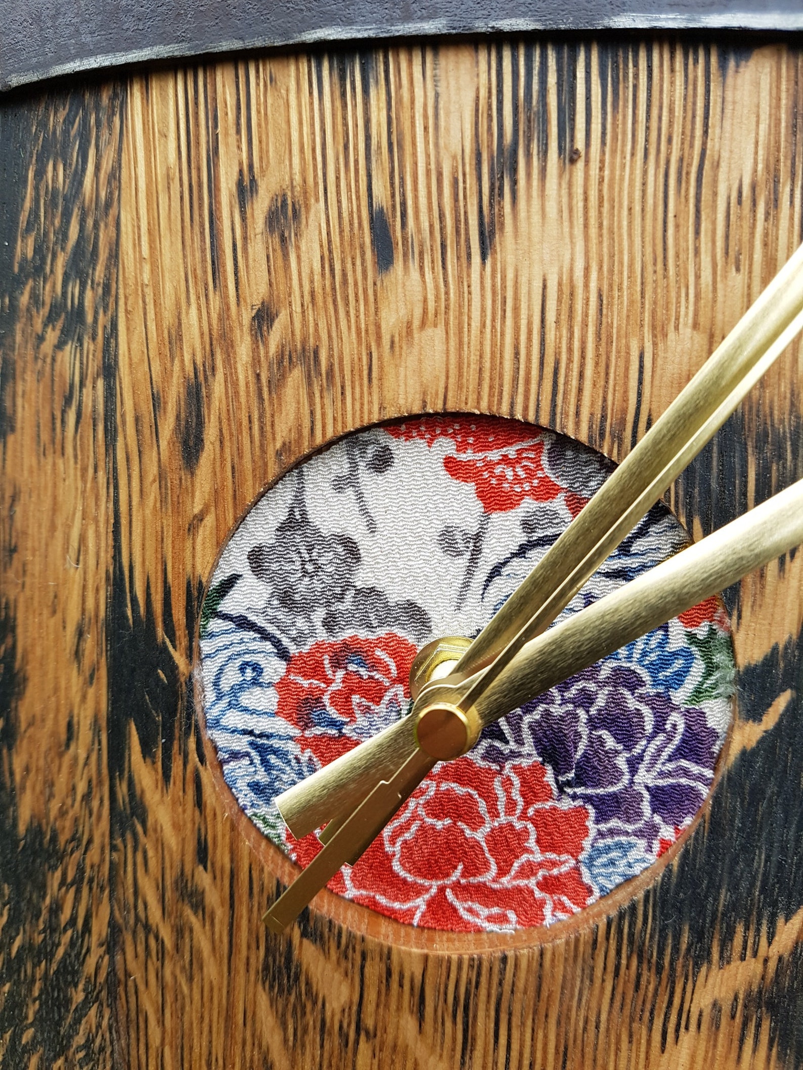 Whisky Barrel Tabletop Clock With Japanese Kimono Silk - Japan Inspired ...
