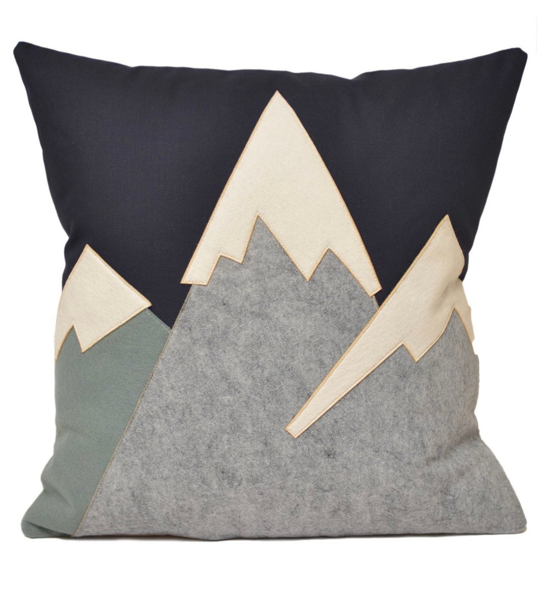 21" Ski Mountains Large Decorative Wool Throw Pillow, Winter Home Decor ...