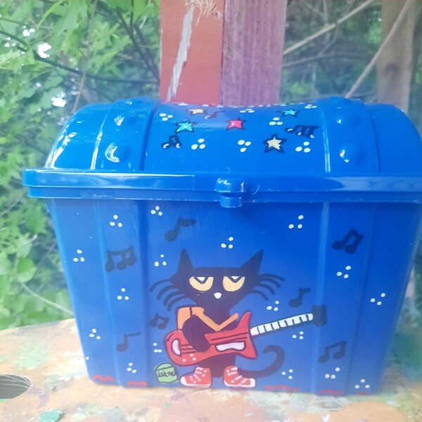 Treasure Chest Prize Box - Etsy