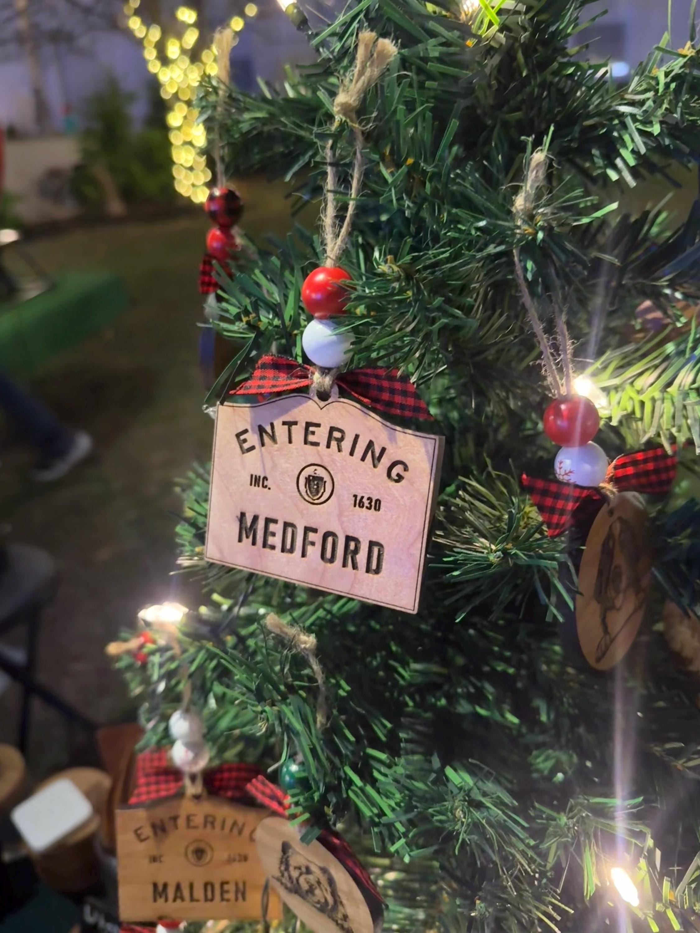 Massachusetts Town Sign Christmas Ornaments, Entering Boston Sign - Etsy
