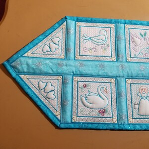 Lords a Leaping 4-5" Trapunto Quilt Block Embroidery Designs. 4" and 5 ...