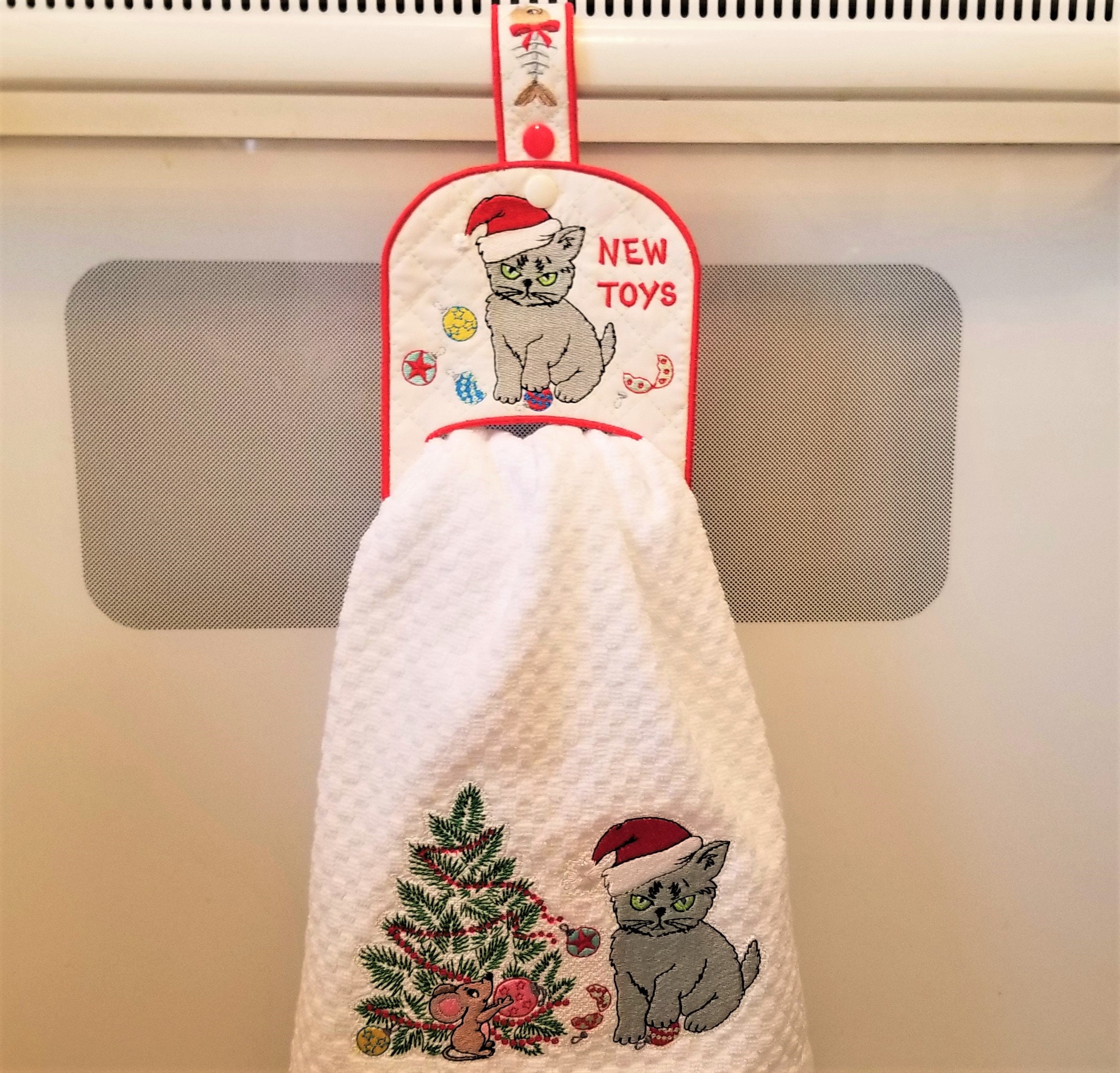 Grumpy Cat and Mouse Embroidery Design With Knockdown and Without. 3 ...