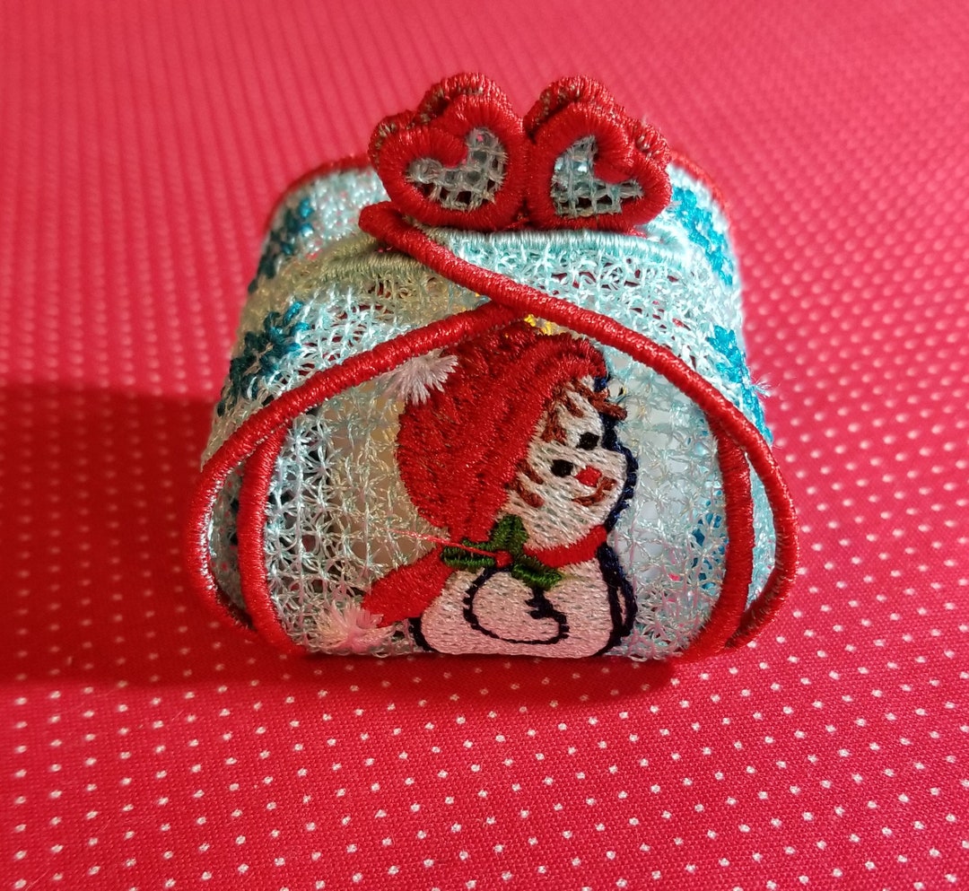 Snowbaby Gift Box Embroidery Design for Tealights, Jewelry, ITH FSL ...
