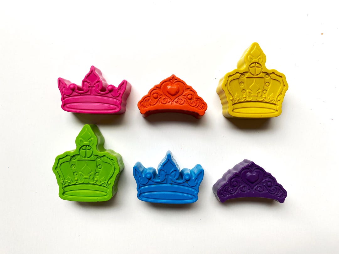 Crown Shaped Crayons for a Princess Birthday Party Favor, Princess ...