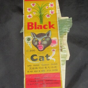BLACK CAT Firecracker 23" LABEL 1 1/2 200 Vintage Fireworks Fire ...