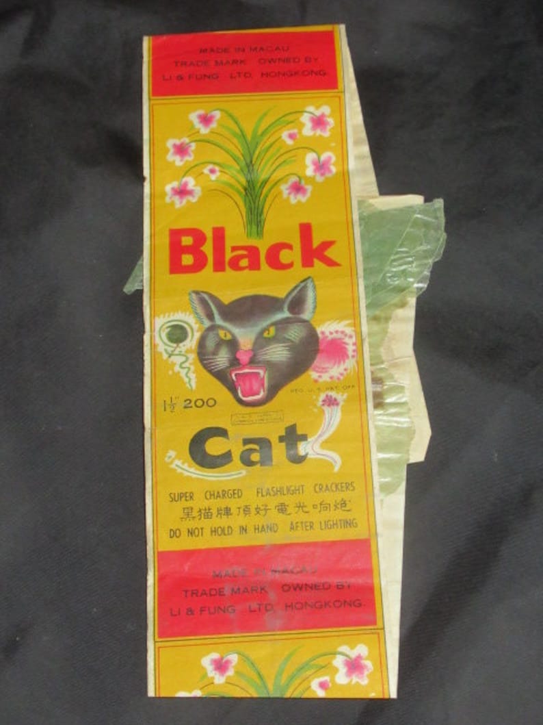 BLACK CAT Firecracker 23" LABEL 1 1/2 200 Vintage Fireworks Fire ...