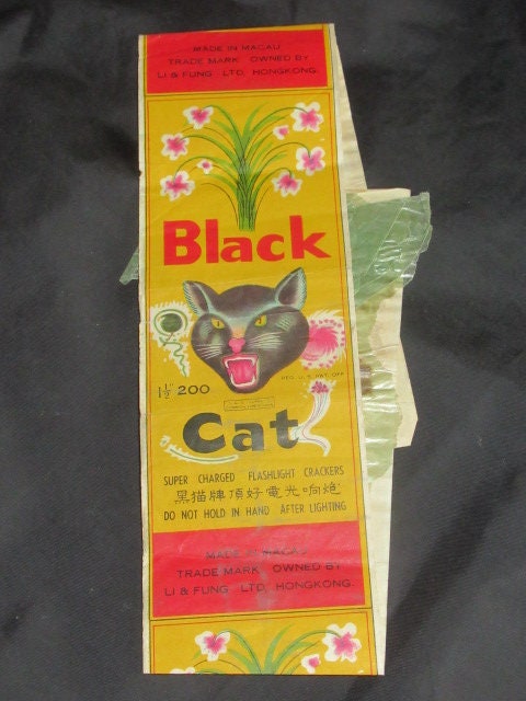 BLACK CAT Firecracker 23" LABEL 1 1/2 200 Vintage Fireworks Fire ...