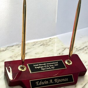 Engraved Pen Set With Piano Finish Stand | Custom Desk Gift for Boss or ...