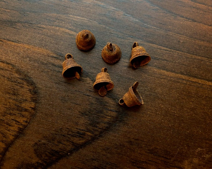 Mini Rusty Tin Liberty Bells / Christmas Bells / Set of 4 ...