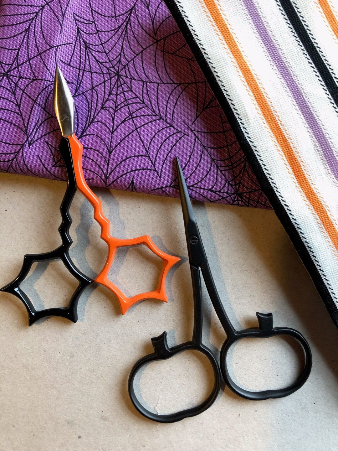 Kelmscott Designs / Halloween Frightweb / Autumn Pumpkin Scissors ...
