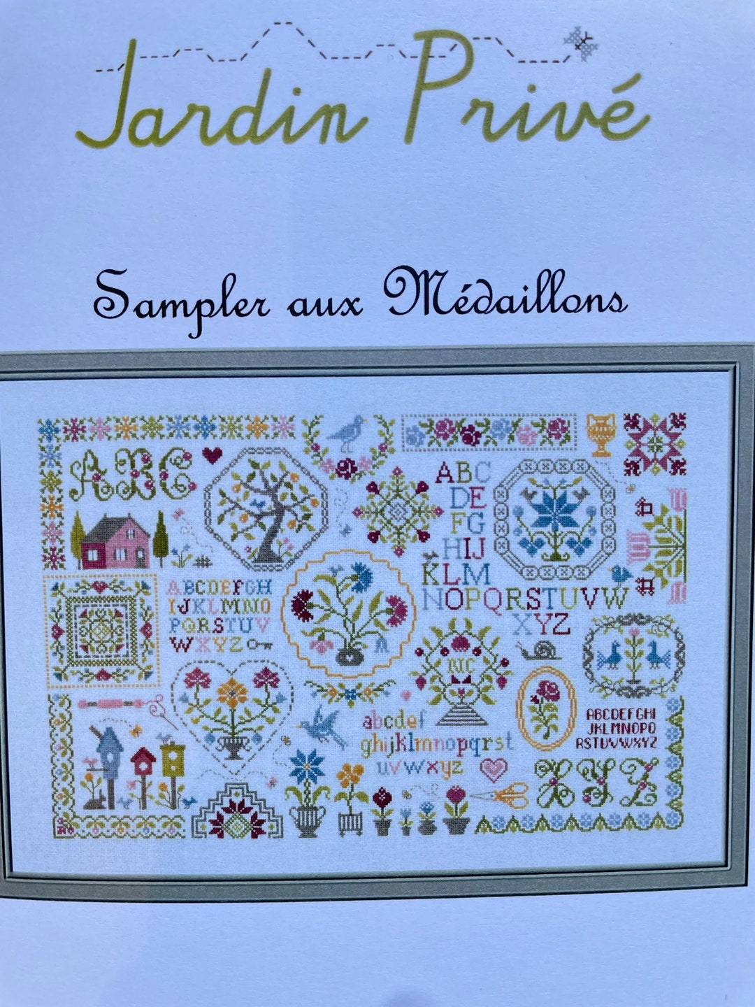 Jardin Prive’ / SAMPLER Aux MEDALLIONS / Cross Stitch Chart / Pattern Only - Etsy
