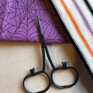 Kelmscott Designs / Halloween Frightweb / Autumn Pumpkin Scissors ...