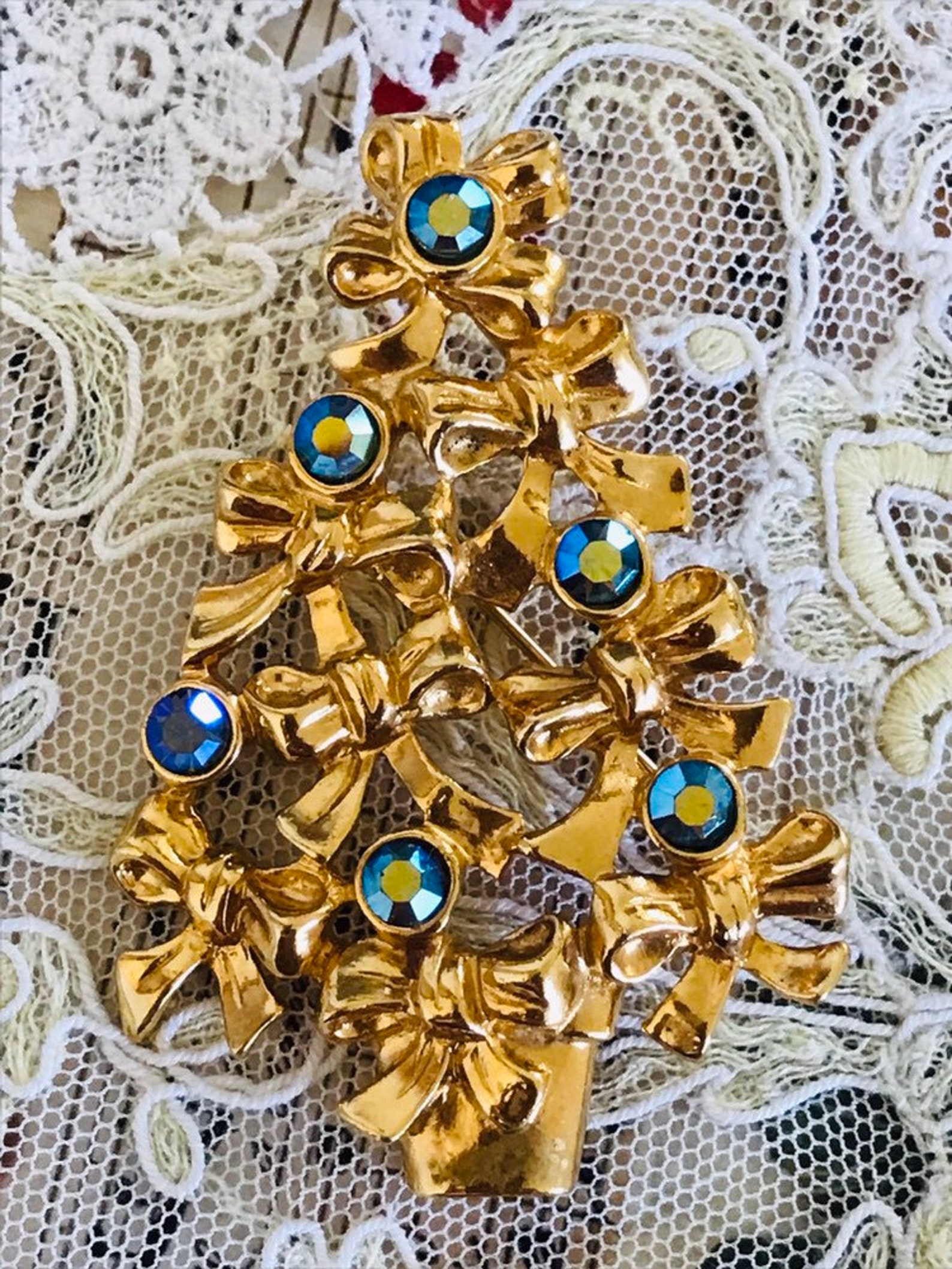 Vintage Avon Christmas Tree Brooch Gold Bow Tree With AB - Etsy